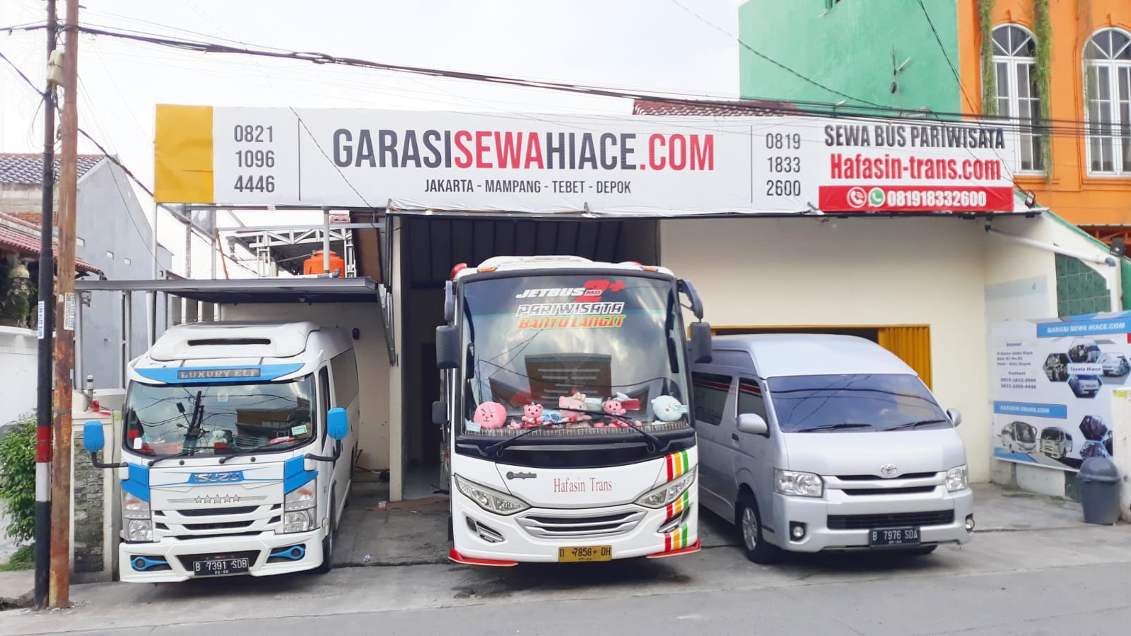 Jasa Rental Sewa Mobil HiAce Murah Jabodetabek - Garasi Sewa Hiace